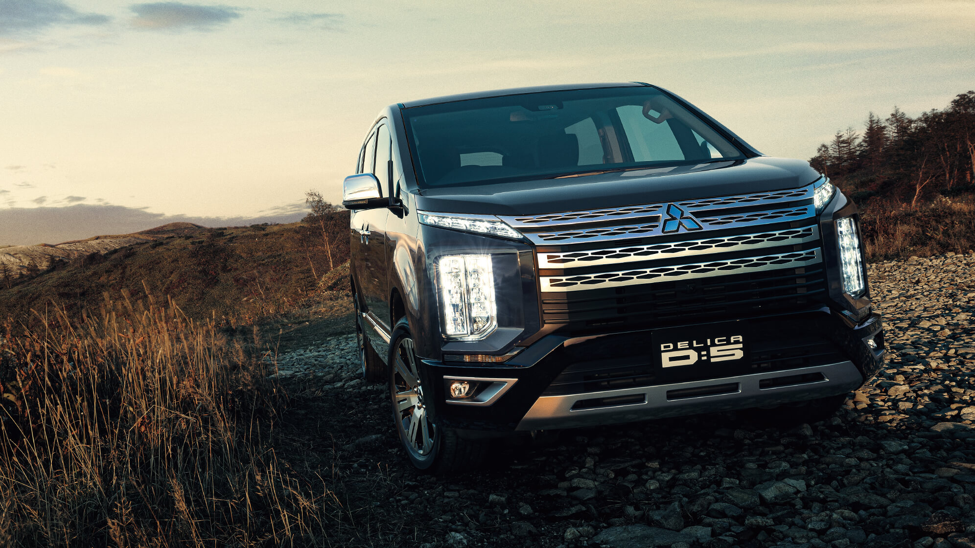 デリカD:5のサイドステップの選び方とおすすめ2選！保護とドレスアップ効果！簡単取付！ | hattablog